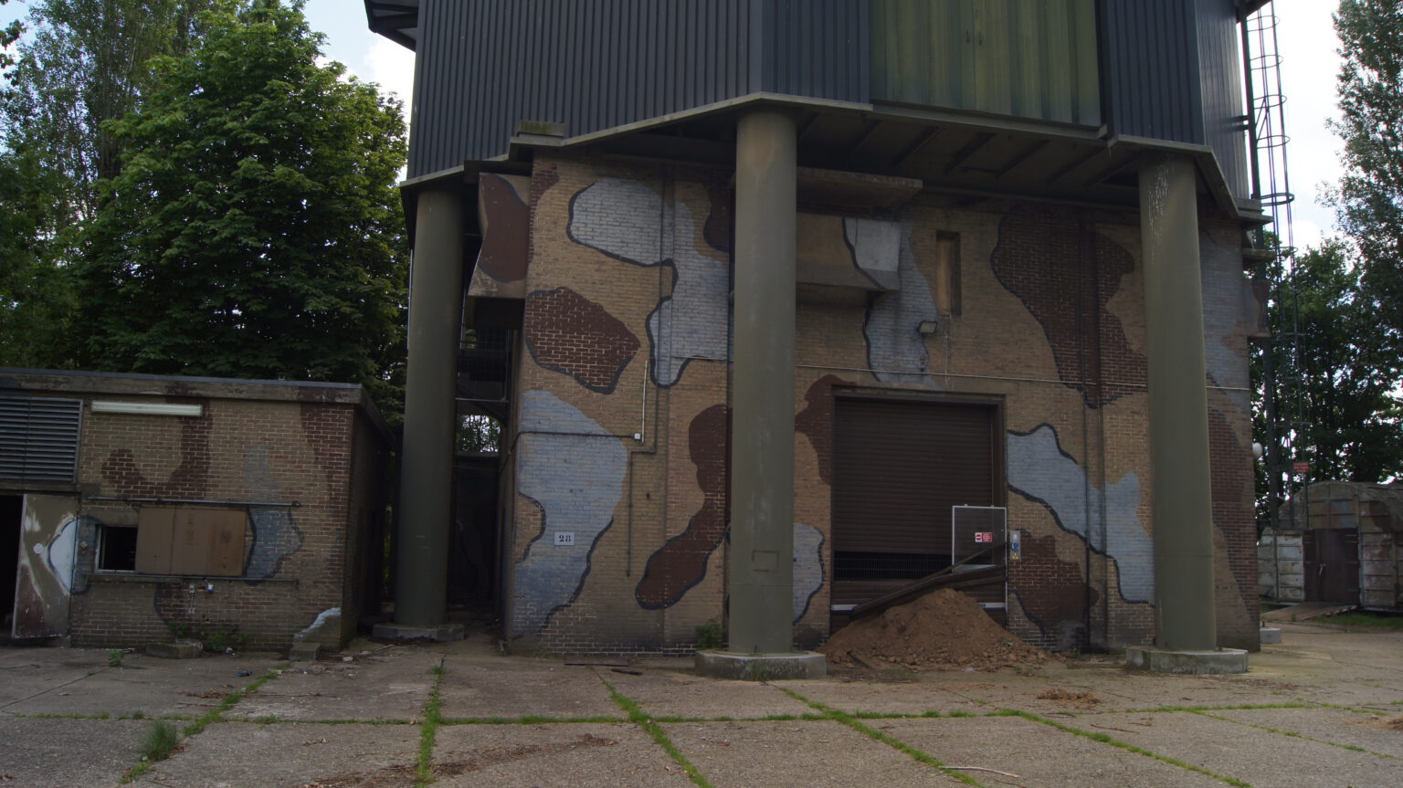 Verlaten NAVO bunkercomplex CRC Glons in België