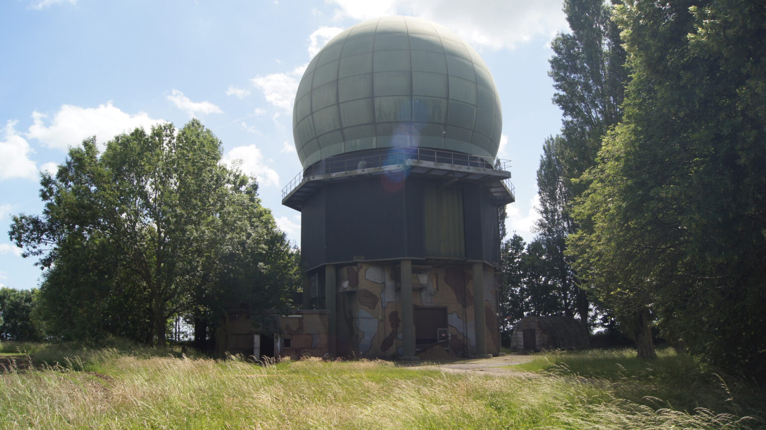 De Chinese Muur: Symbool van Macht en Volharding – Torries